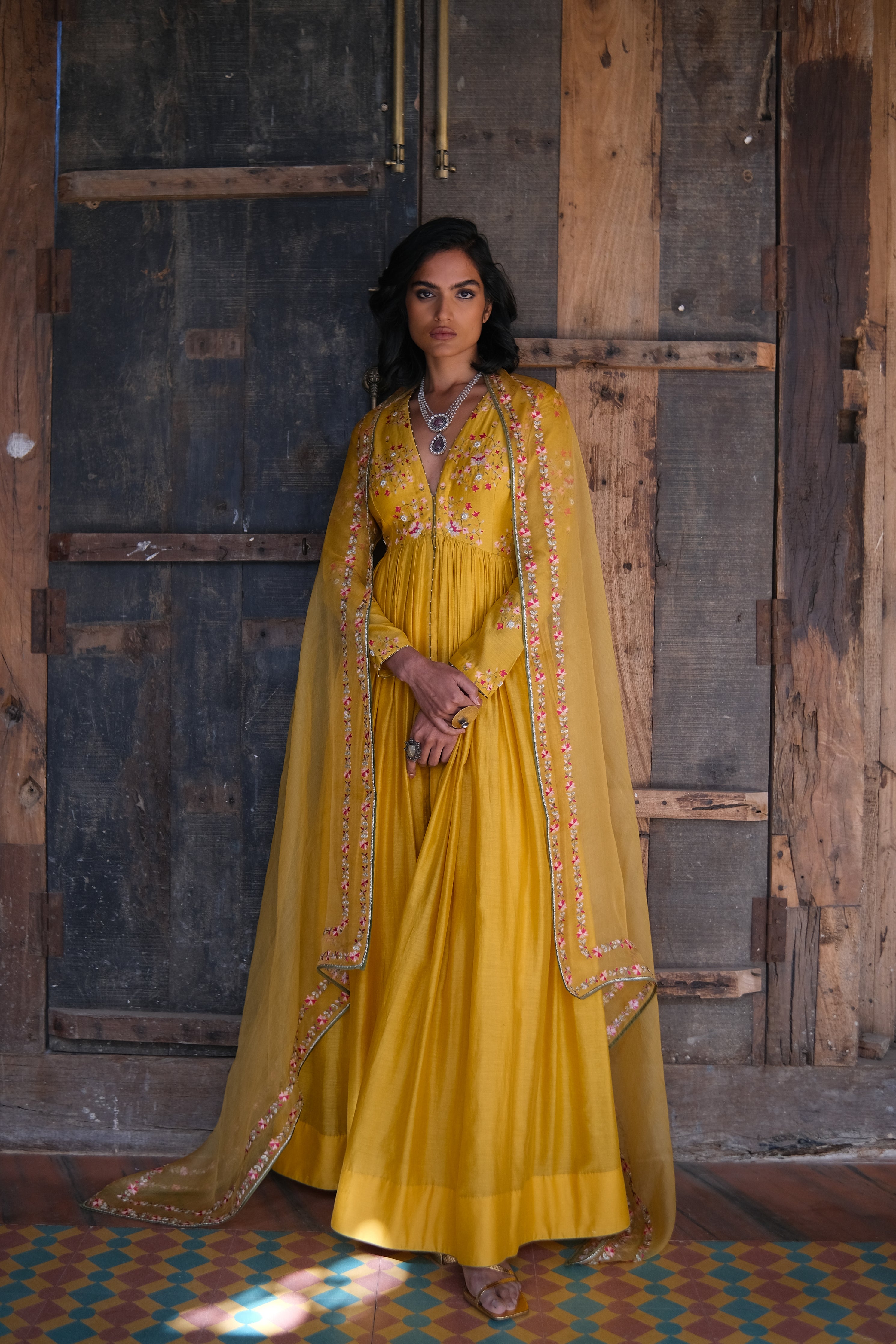 SUNHERI ZEENAT ANARKALI SET – Shikha Mehta
